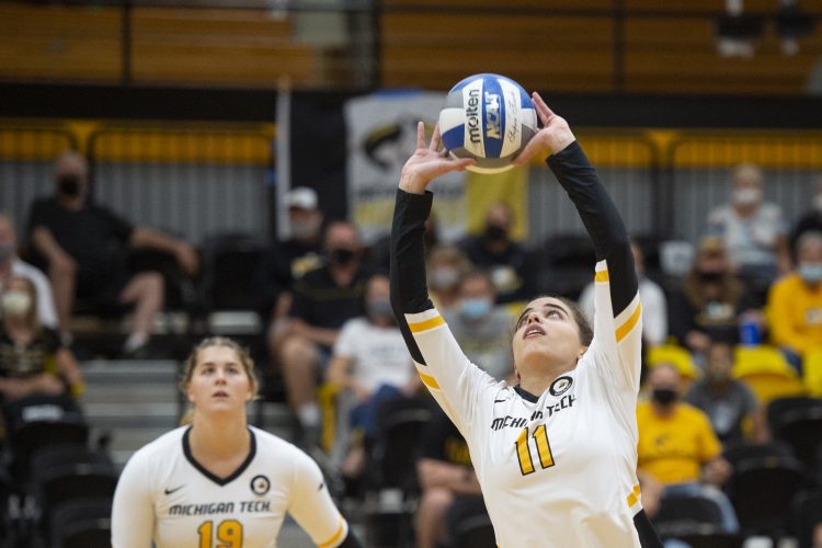 Huskies volleyball looking to rebound from tough weekend | News, Sports ...